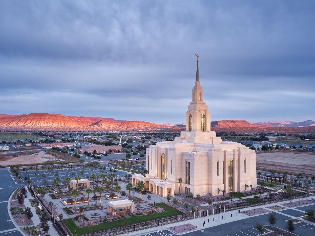 President Eyring Dedicates Red Cliffs Utah Temple