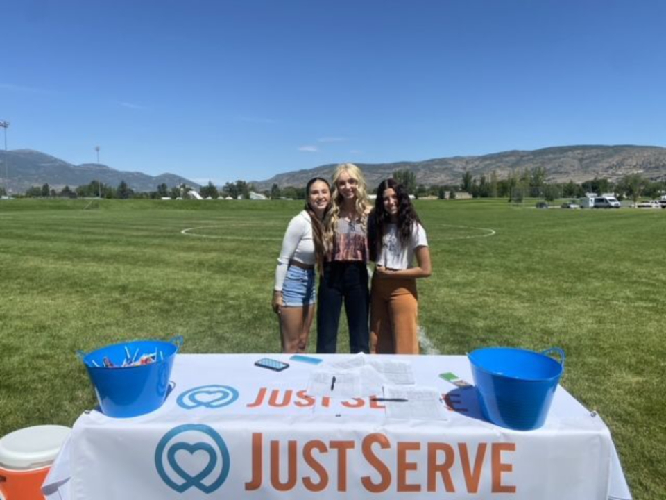 Teenagers Give Advice on How to Start a JustServe School Club